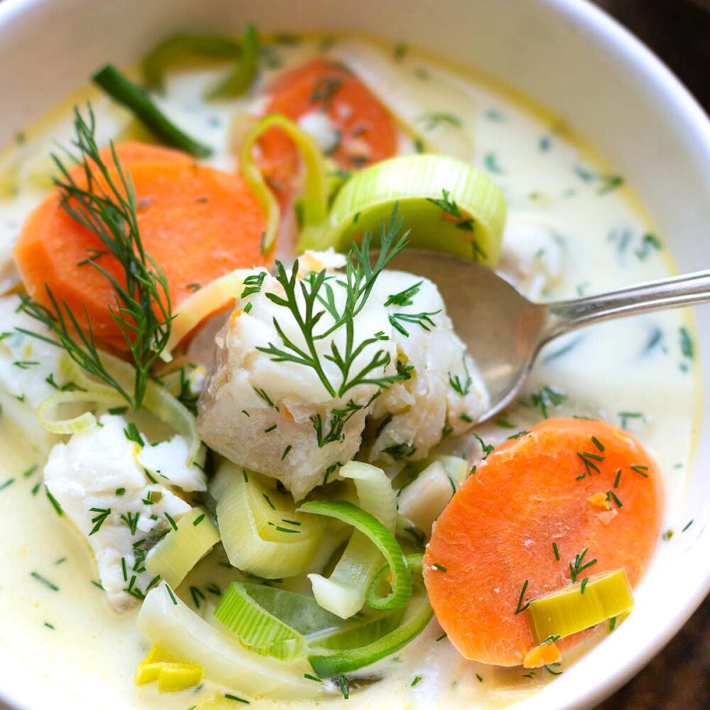 Fischsuppe mit Gemüse (einfach & lecker!)
